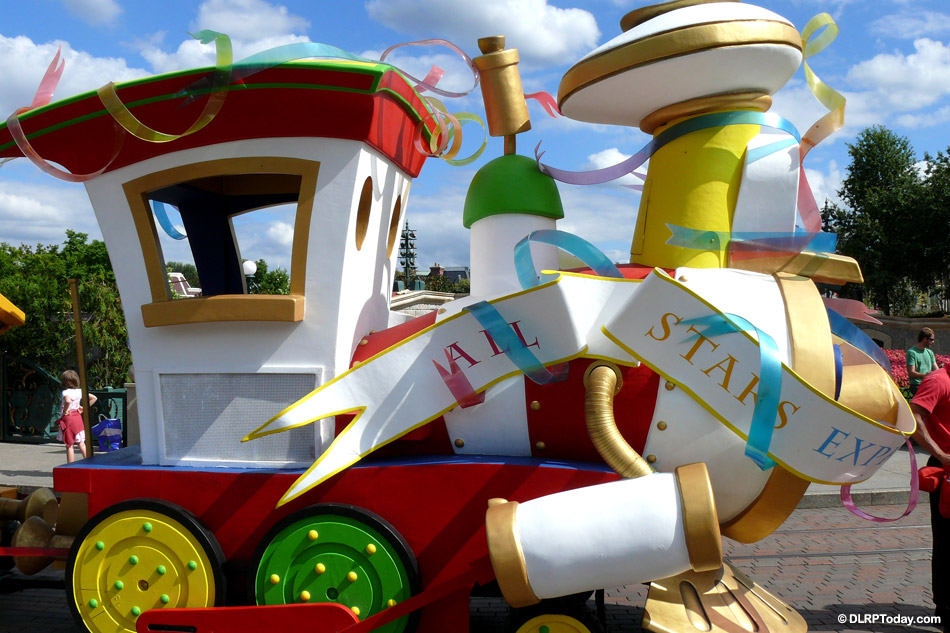 Disney Characters’ Express News