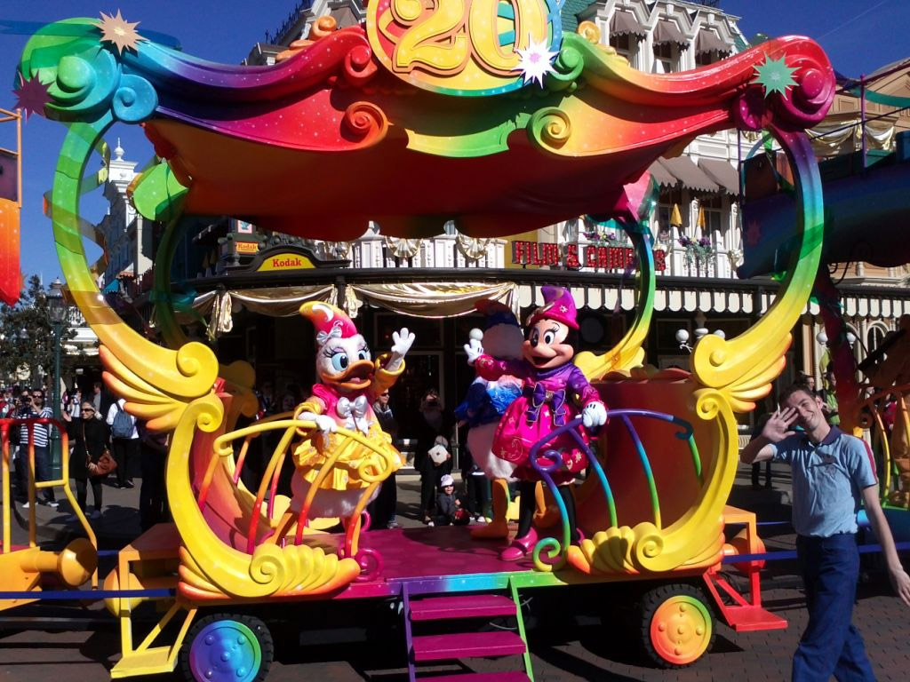 Disney’s 20th Anniversary Celebration Train bursts onto parade route ...