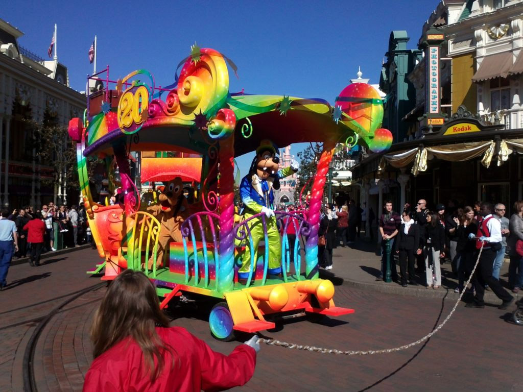 Disney Characters’ Express News