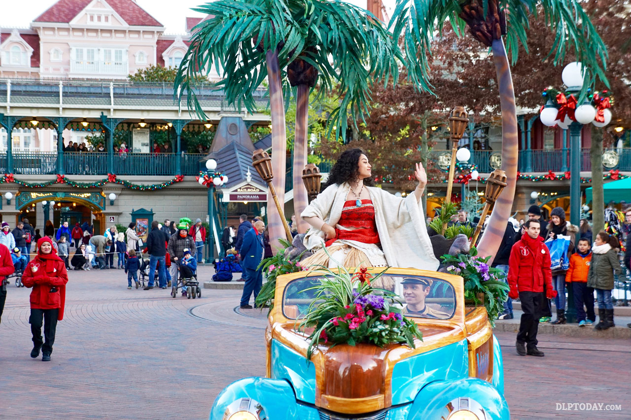 Moana has made her first ever Disney Parks character appearance – in Paris!